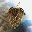 Crown Trifari grape brooch pin – zazaofcanada