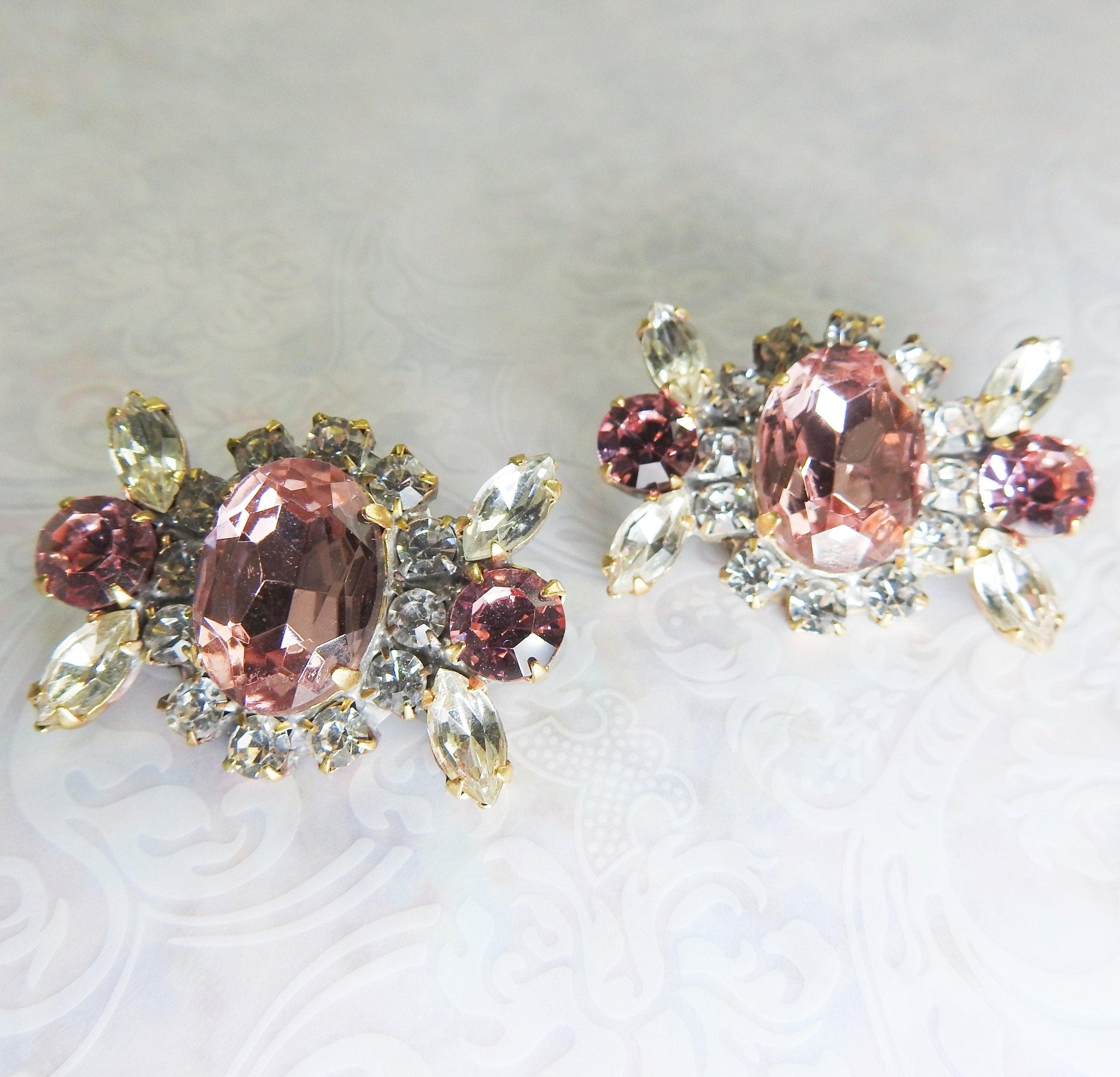 Large fancy pink glass buttons – zazaofcanada