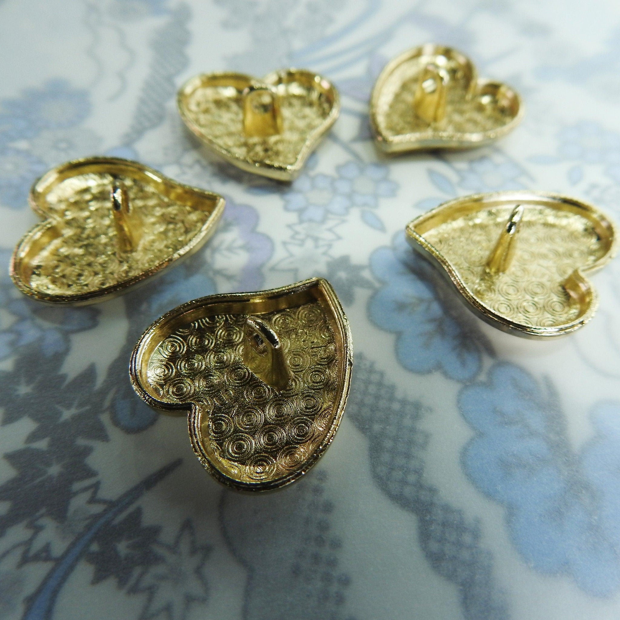 Blue large heart buttons - Shop fancy buttons now! – zazaofcanada