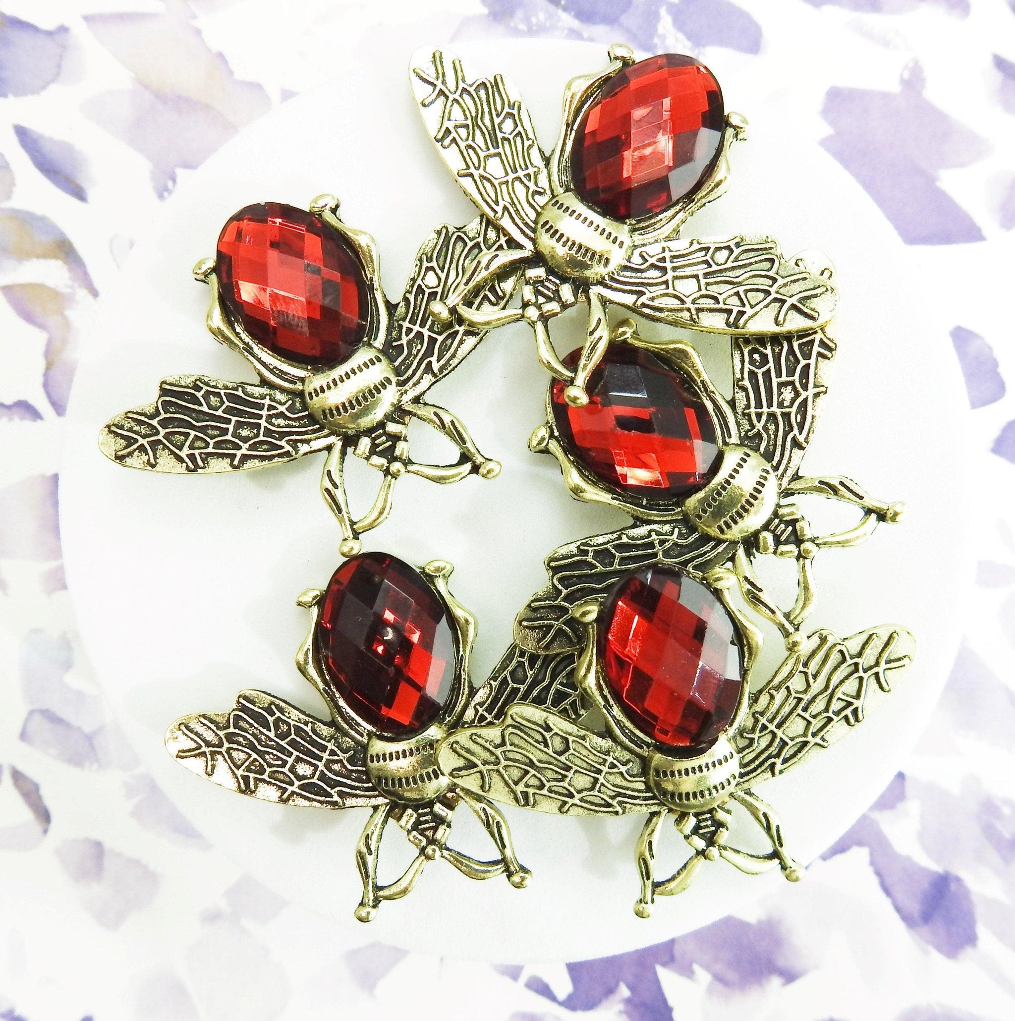 Red bee buttons – zazaofcanada